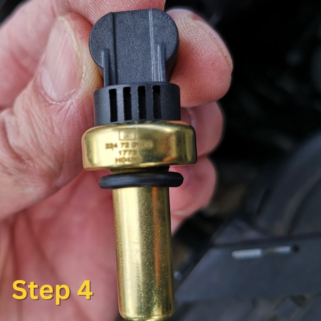 How To Replace a Vauxhall/Opel Astra Coolant Temperature Sensor ...