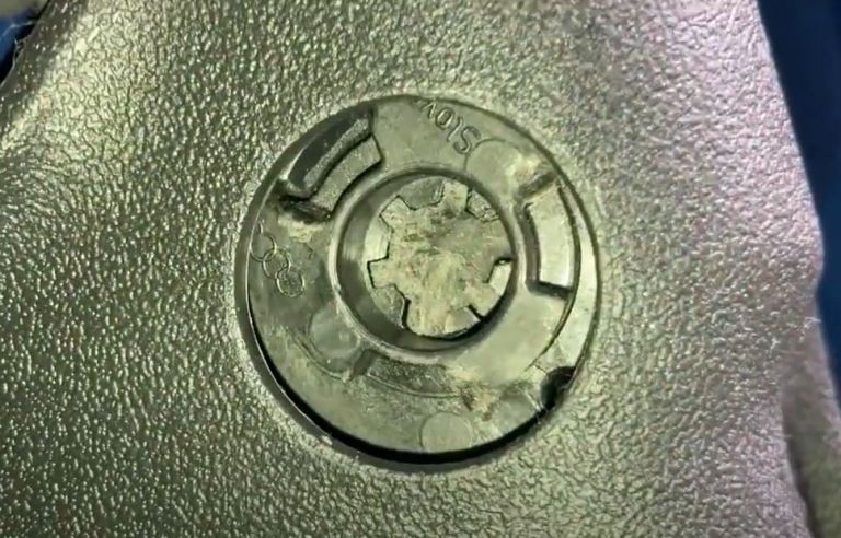 Audi TT MK2: Easily Change Your Bonnet Release Handle In Seconds ...