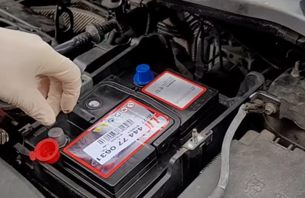 Easy Ford Fiesta MK7 2008-2017 Battery Replacement – Automotive Roar