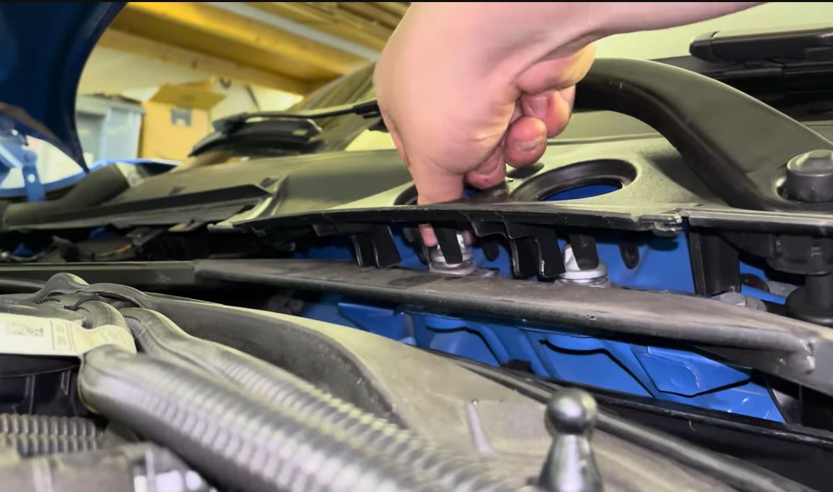 BMW M240i B58 Spark Plug Change – Automotive Roar