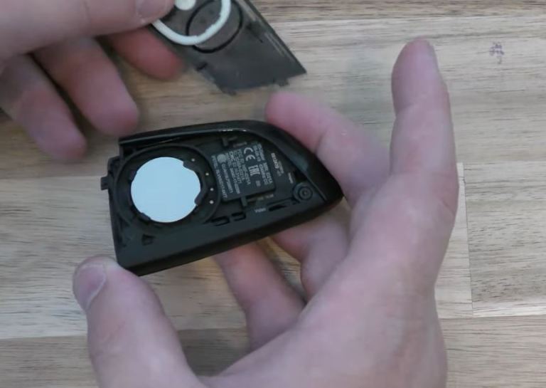 Toyota Supra MK5 Key Fob Battery Replacement – Automotive Roar