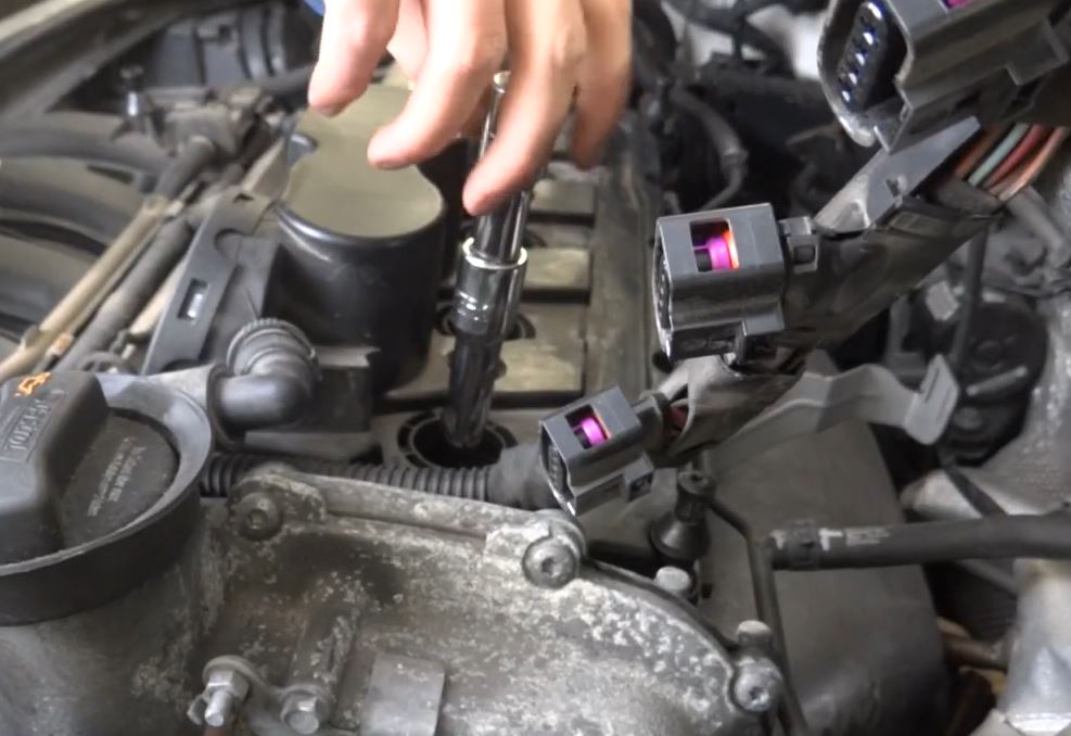 VW Golf 2.5L 5 Cylinder Spark Plug Install – Automotive Roar